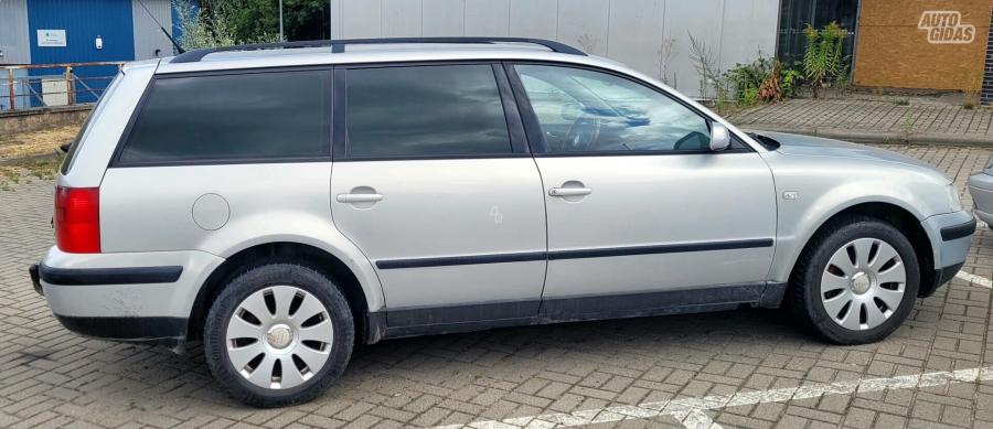 Pelēks Volkswagen Passat 1997 Šauļi, ar dzinēja tilpumu 1.90 L un nobraukumu 335 tūkst. km par 1050 €, foto 3 vietnē AUTOMOTO.COM.LV