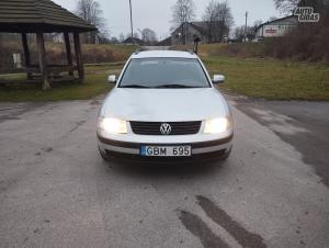 Pelēks Volkswagen Passat 1998 Jurbarkas, ar dzinēja tilpumu 1.90 L un nobraukumu 422 tūkst. km par 900 €, foto 2 vietnē AUTOMOTO.COM.LV