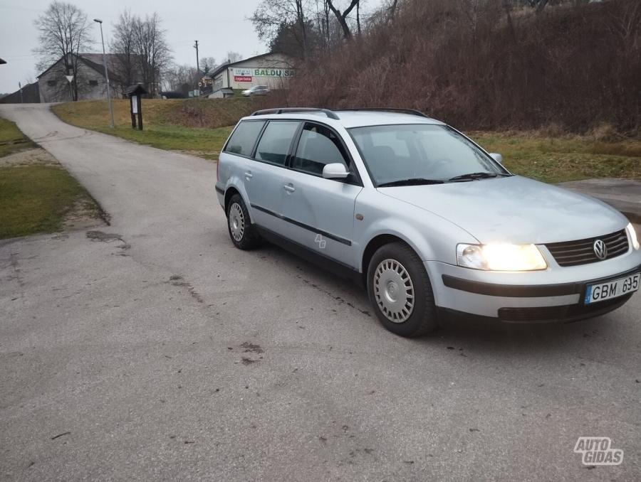 Pelēks Volkswagen Passat 1998 Jurbarkas, ar dzinēja tilpumu 1.90 L un nobraukumu 422 tūkst. km par 900 €, foto 3 vietnē AUTOMOTO.COM.LV