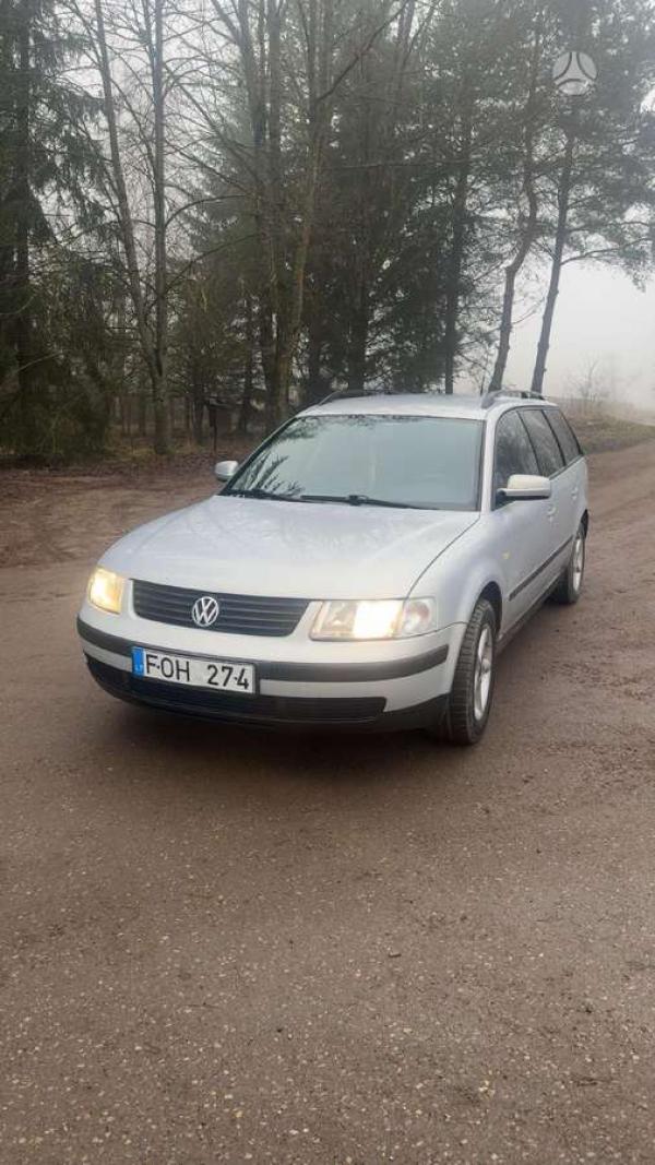 Pelēks Volkswagen Passat 1998 Šalčininkai, ar dzinēja tilpumu 1.90 L un nobraukumu 357 tūkst. km par 700 €, foto 1 vietnē AUTOMOTO.COM.LV