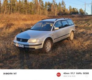 Pelēks Volkswagen Passat 1998 Viļņa, ar dzinēja tilpumu 1.90 L un nobraukumu 675 tūkst. km par 1350 €, foto  vietnē AUTOMOTO.COM.LV