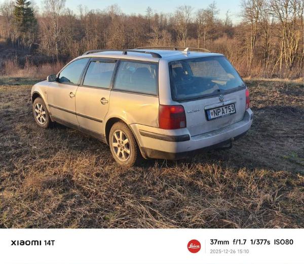 Pelēks Volkswagen Passat 1998 Viļņa, ar dzinēja tilpumu 1.90 L un nobraukumu 675 tūkst. km par 1350 €, foto 5 vietnē AUTOMOTO.COM.LV