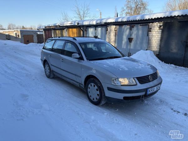 Grey Volkswagen Passat 1998 in Anyksciai, with an engine capacity of 1.90 L and mileage of 310 thousand km for 950 €, photo 4 on AUTOMOTO.COM.LV