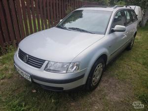 Grey Volkswagen Passat 1998 in Marijampole, with an engine capacity of 1.60 L and mileage of 248 thousand km for 900 €, photo  on AUTOMOTO.COM.LV