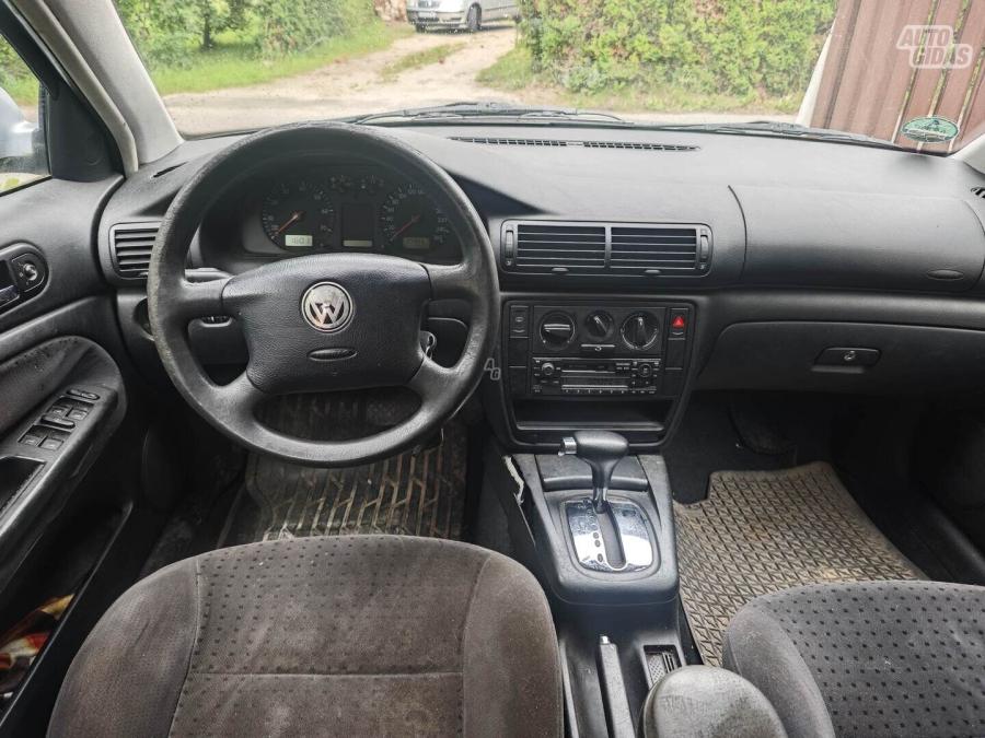 Pelēks Volkswagen Passat 1998 Marijampole, ar dzinēja tilpumu 1.60 L un nobraukumu 248 tūkst. km par 900 €, foto 11 vietnē AUTOMOTO.COM.LV