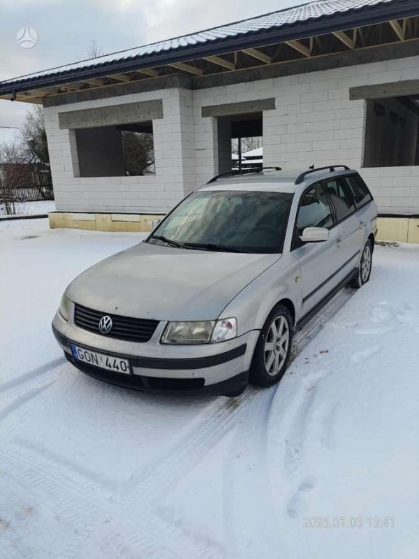 Grey Volkswagen Passat 1999 in Panevezys, with an engine capacity of 1.90 L and mileage of 321 thousand km for 1000 €, photo 1 on AUTOMOTO.COM.LV