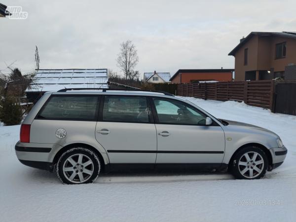 Grey Volkswagen Passat 1999 in Panevezys, with an engine capacity of 1.90 L and mileage of 321 thousand km for 1000 €, photo 4 on AUTOMOTO.COM.LV