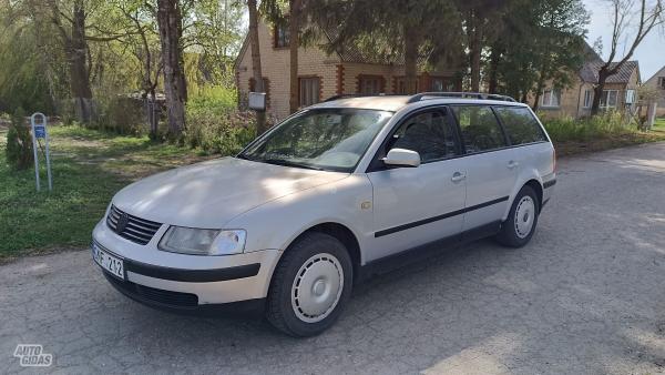 Pelēks Volkswagen Passat 1999 Pakruojis, ar dzinēja tilpumu 1.90 L un nobraukumu 402 tūkst. km par 400 €, foto 1 vietnē AUTOMOTO.COM.LV