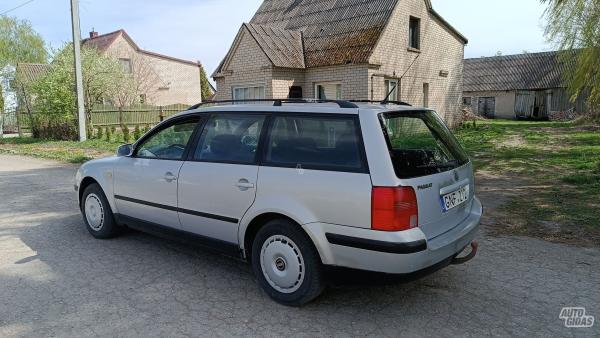 Pelēks Volkswagen Passat 1999 Pakruojis, ar dzinēja tilpumu 1.90 L un nobraukumu 402 tūkst. km par 400 €, foto 4 vietnē AUTOMOTO.COM.LV