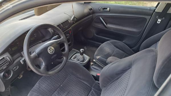 Pelēks Volkswagen Passat 1999 Pakruojis, ar dzinēja tilpumu 1.90 L un nobraukumu 402 tūkst. km par 400 €, foto 5 vietnē AUTOMOTO.COM.LV