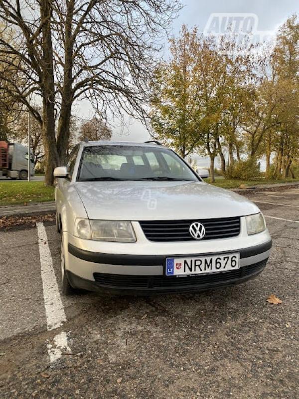 Volkswagen Passat 1999 Šauļi vietnē Pelēks Volkswagen Passat 1999 Šauļi, ar dzinēja tilpumu 1.80 L un nobraukumu 400 tūkst. km par 1150 €, foto 1 vietnē AUTOMOTO.COM.LV