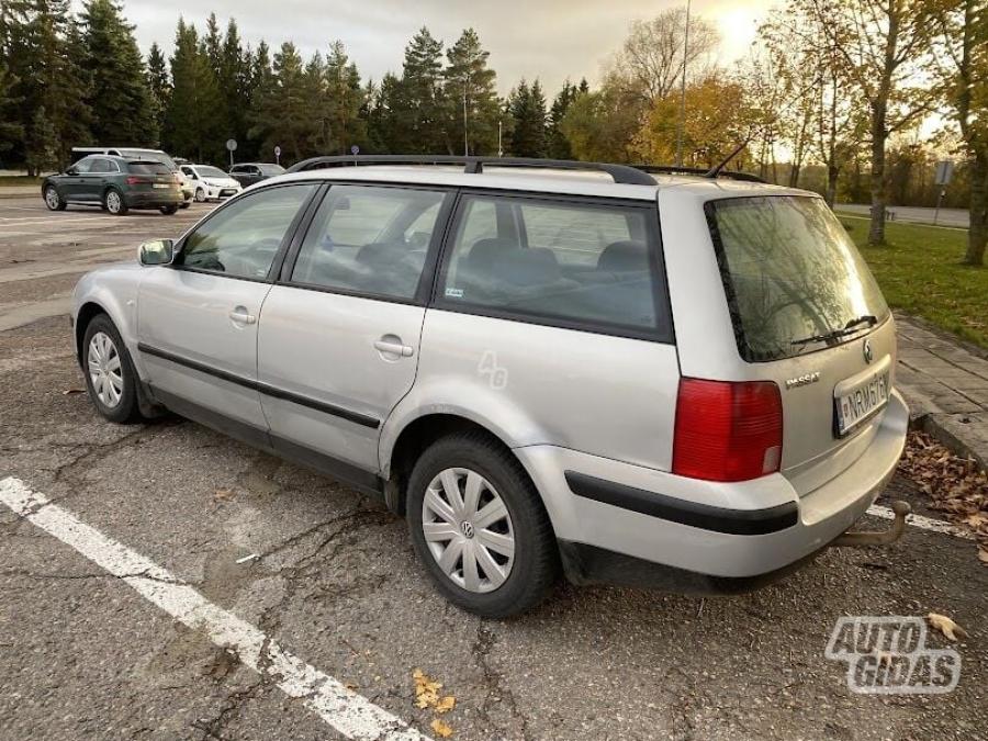 Grey Volkswagen Passat 1999 in Siauliai, with an engine capacity of 1.80 L and mileage of 400 thousand km for 1150 €, photo 6 on AUTOMOTO.COM.LV
