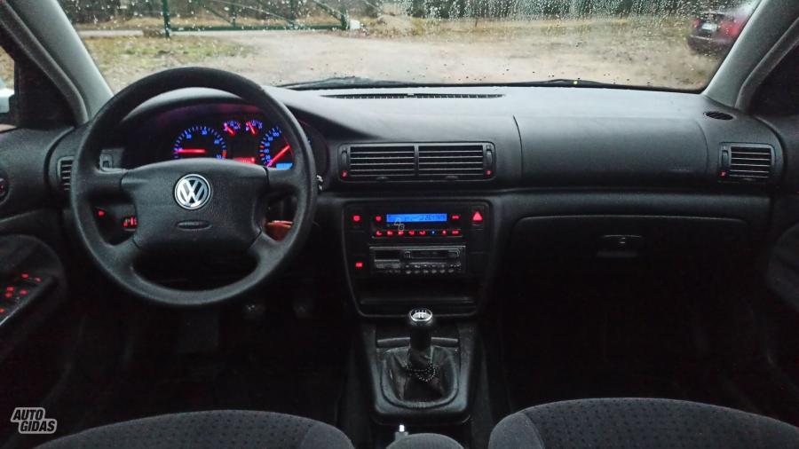Pelēks Volkswagen Passat 2000 Širvintos, ar dzinēja tilpumu 1.90 L un nobraukumu 292 tūkst. km par 1700 €, foto 8 vietnē AUTOMOTO.COM.LV