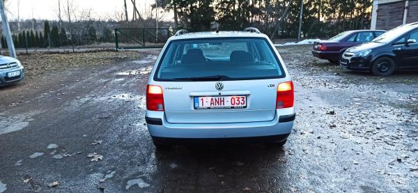 Pelēks Volkswagen Passat 2000 Širvintos, ar dzinēja tilpumu 1.90 L un nobraukumu 292 tūkst. km par 1700 €, foto 5 vietnē AUTOMOTO.COM.LV