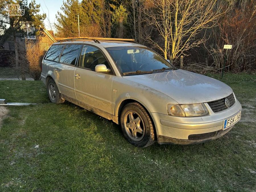 Grey Volkswagen Passat 2000 in Siauliai, with an engine capacity of 1.90 L and mileage of 300 thousand km for 450 €, photo 5 on AUTOMOTO.COM.LV