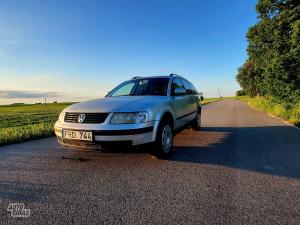 Grey Volkswagen Passat 2000 in Marijampole, with an engine capacity of 1.90 L and mileage of 320 thousand km for 1000 €, photo  on AUTOMOTO.COM.LV