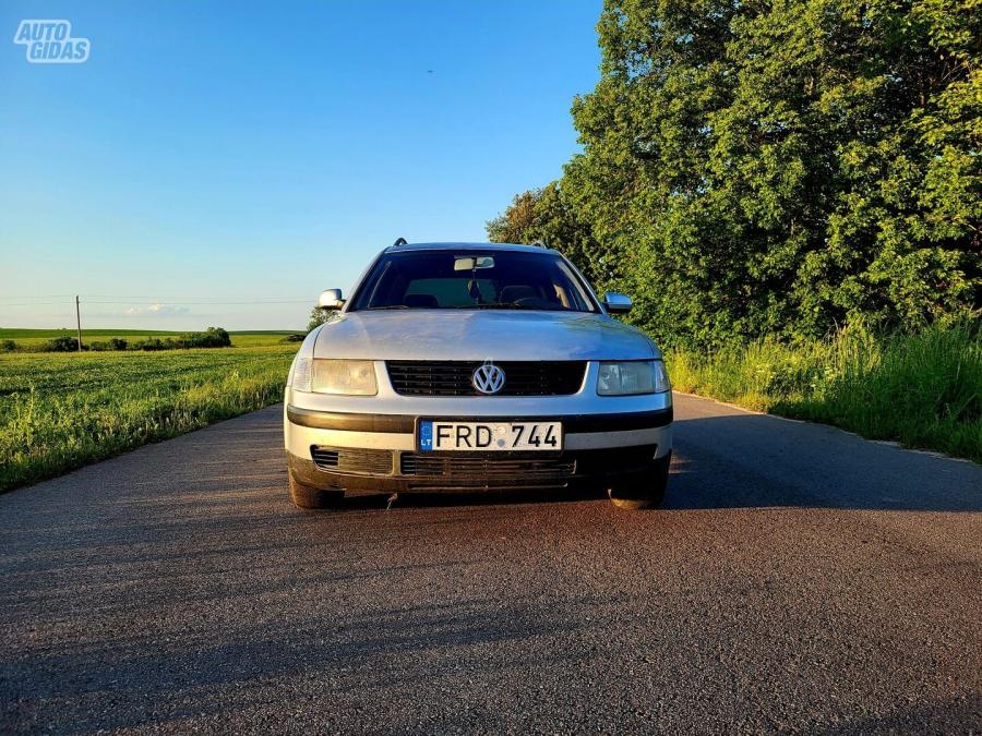 Grey Volkswagen Passat 2000 in Marijampole, with an engine capacity of 1.90 L and mileage of 320 thousand km for 1000 €, photo 3 on AUTOMOTO.COM.LV