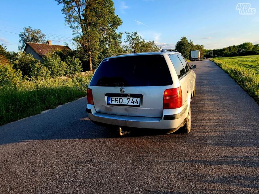 Grey Volkswagen Passat 2000 in Marijampole, with an engine capacity of 1.90 L and mileage of 320 thousand km for 1000 €, photo 6 on AUTOMOTO.COM.LV