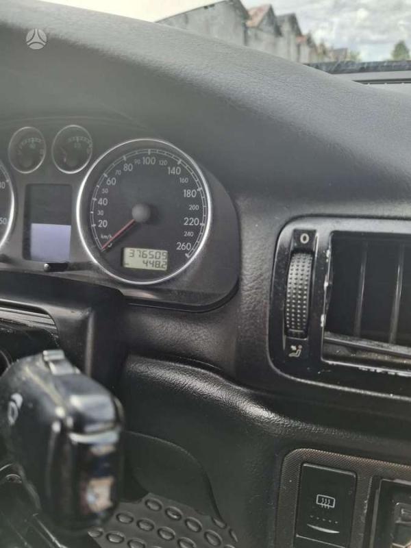 Pelēks Volkswagen Passat 2000 Šauļi, ar dzinēja tilpumu 1.90 L un nobraukumu 376 tūkst. km par 799 €, foto 1 vietnē AUTOMOTO.COM.LV