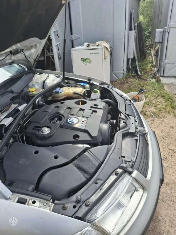 Pelēks Volkswagen Passat 2000 Šauļi, ar dzinēja tilpumu 1.90 L un nobraukumu 376 tūkst. km par 799 €, foto 5 vietnē AUTOMOTO.COM.LV