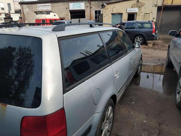 Pelēks Volkswagen Passat 2000 Viļņa, ar dzinēja tilpumu 1.80 L un nobraukumu 401 tūkst. km par 699 €, foto 2 vietnē AUTOMOTO.COM.LV