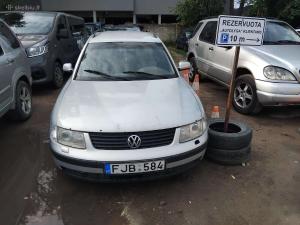 Grey Volkswagen Passat 2000 in Vilnius, with an engine capacity of 1.80 L and mileage of 401 thousand km for 699 €, photo 5 on AUTOMOTO.COM.LV