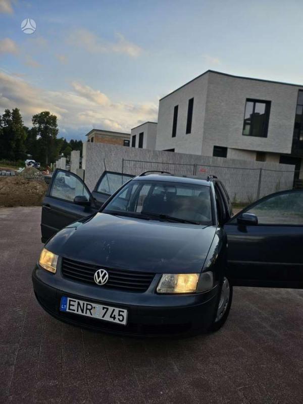 Grey Volkswagen Passat 2000 in Vilnius, with an engine capacity of 1.90 L and mileage of 477 thousand km for 1050 €, photo 2 on AUTOMOTO.COM.LV