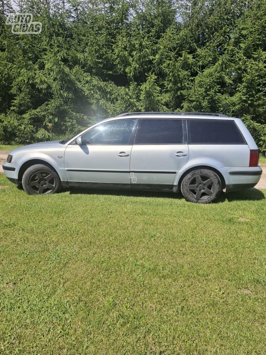 Pelēks Volkswagen Passat 2000 Elektrėnai, ar dzinēja tilpumu 1.90 L un nobraukumu 455 tūkst. km par 930 €, foto 4 vietnē AUTOMOTO.COM.LV