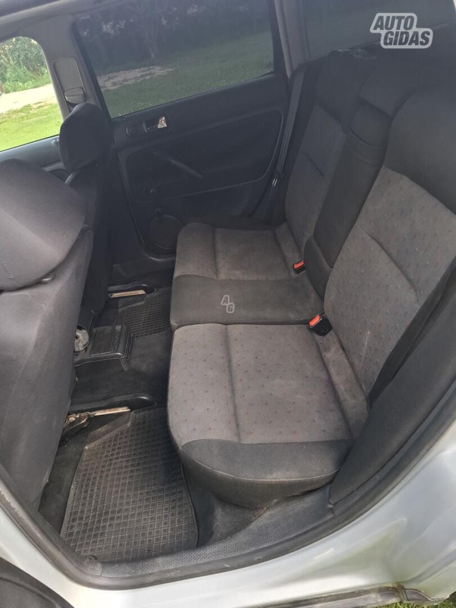 Pelēks Volkswagen Passat 2000 Elektrėnai, ar dzinēja tilpumu 1.90 L un nobraukumu 455 tūkst. km par 930 €, foto 11 vietnē AUTOMOTO.COM.LV