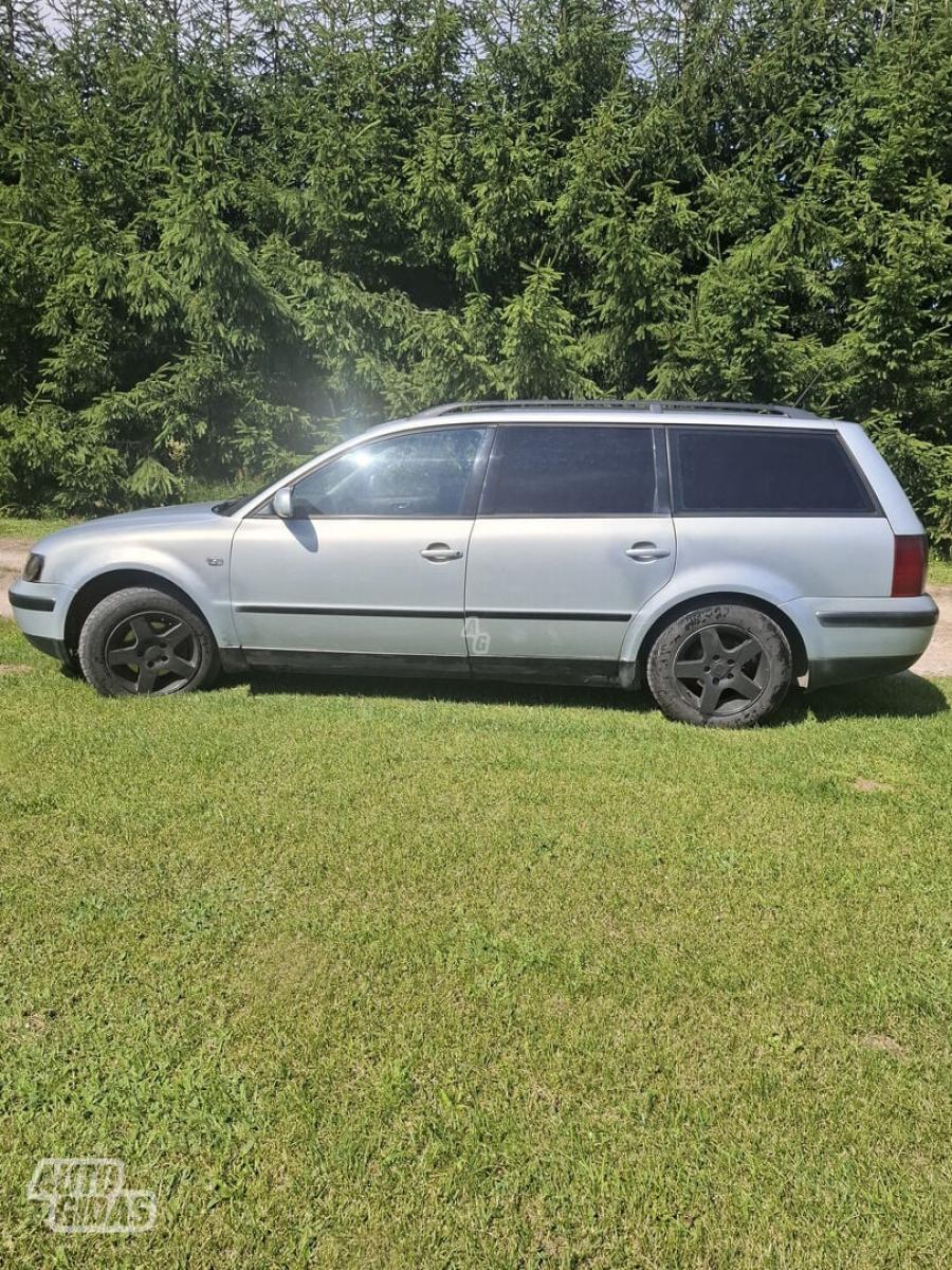 Pelēks Volkswagen Passat 2000 Elektrėnai, ar dzinēja tilpumu 1.90 L un nobraukumu 447 tūkst. km par 750 €, foto 4 vietnē AUTOMOTO.COM.LV