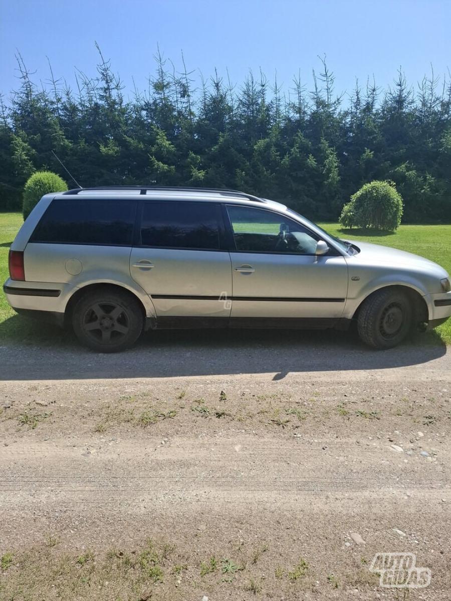 Pelēks Volkswagen Passat 2000 Elektrėnai, ar dzinēja tilpumu 1.90 L un nobraukumu 447 tūkst. km par 750 €, foto 8 vietnē AUTOMOTO.COM.LV