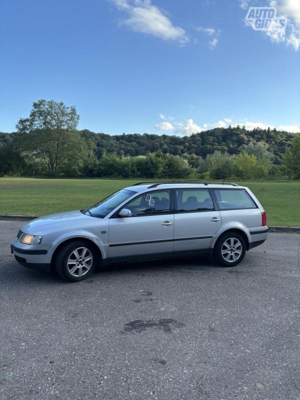 Pelēks Volkswagen Passat 2000 Kauņa, ar dzinēja tilpumu 1.90 L un nobraukumu 303 tūkst. km par 800 €, foto 3 vietnē AUTOMOTO.COM.LV