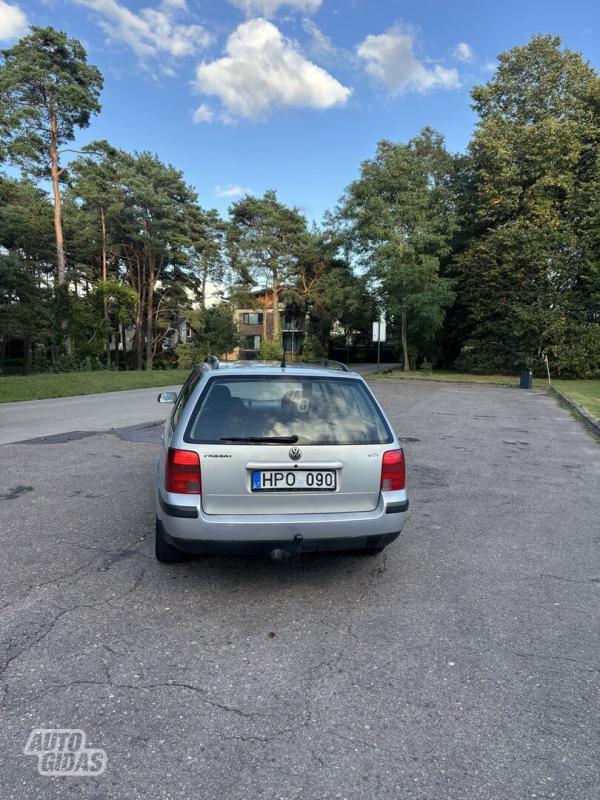 Pelēks Volkswagen Passat 2000 Kauņa, ar dzinēja tilpumu 1.90 L un nobraukumu 303 tūkst. km par 800 €, foto 4 vietnē AUTOMOTO.COM.LV