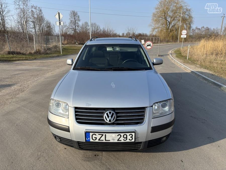 Pelēks Volkswagen Passat 2001 Kaišiadorys, ar dzinēja tilpumu 1.90 L un nobraukumu 402 tūkst. km par 1300 €, foto 2 vietnē AUTOMOTO.COM.LV