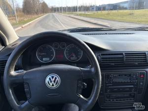 Pelēks Volkswagen Passat 2001 Kaišiadorys, ar dzinēja tilpumu 1.90 L un nobraukumu 402 tūkst. km par 1300 €, foto 15 vietnē AUTOMOTO.COM.LV