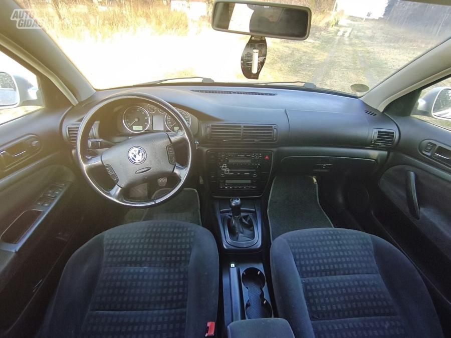 Pelēks Volkswagen Passat 2001 Viļņa, ar dzinēja tilpumu 1.60 L un nobraukumu 318 tūkst. km par 750 €, foto 12 vietnē AUTOMOTO.COM.LV