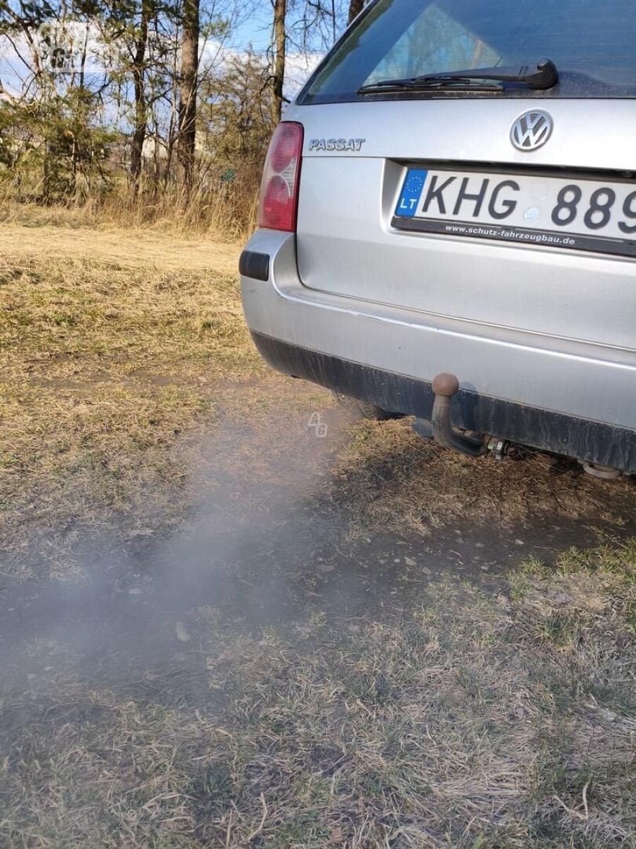 Pelēks Volkswagen Passat 2001 Viļņa, ar dzinēja tilpumu 1.60 L un nobraukumu 318 tūkst. km par 750 €, foto 16 vietnē AUTOMOTO.COM.LV