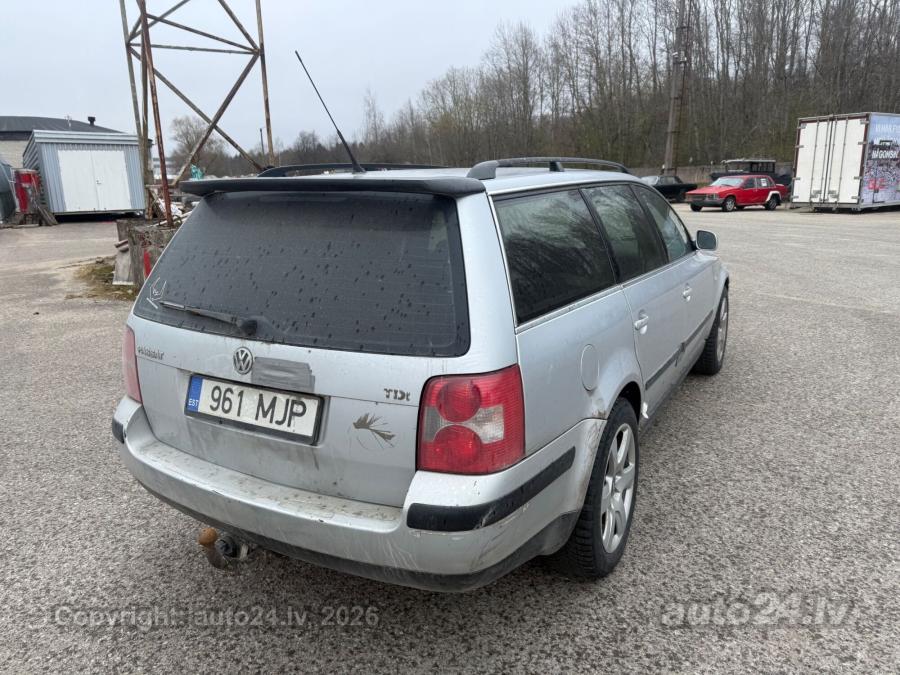 Pelēks Volkswagen Passat 2001 Tallina, ar dzinēja tilpumu 1.90 L un nobraukumu 0 tūkst. km par 500 €, foto 4 vietnē AUTOMOTO.COM.LV