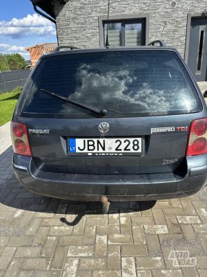 Pelēks Volkswagen Passat 2001 Viļņa, ar dzinēja tilpumu 1.90 L un nobraukumu 400 tūkst. km par 1200 €, foto 3 vietnē AUTOMOTO.COM.LV