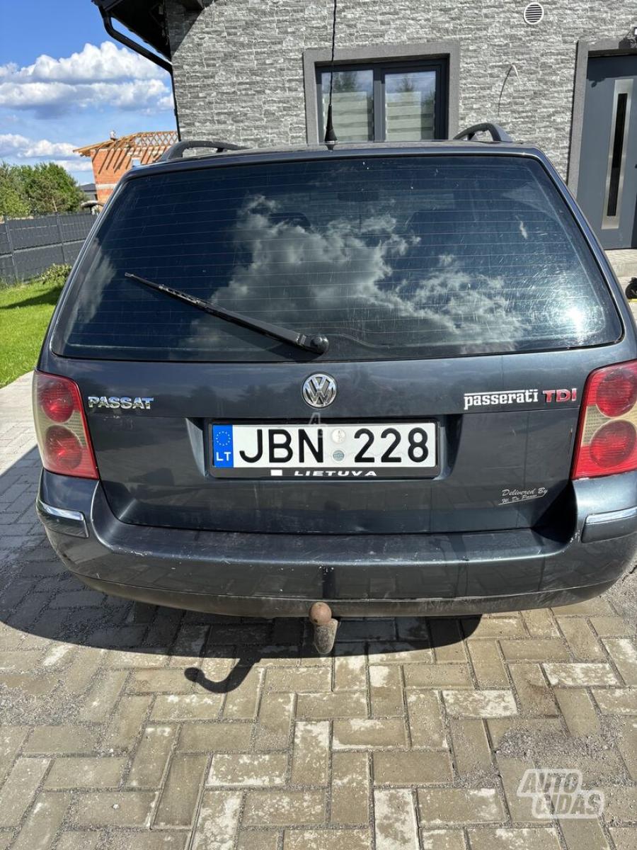 Pelēks Volkswagen Passat 2001 Viļņa, ar dzinēja tilpumu 1.90 L un nobraukumu 400 tūkst. km par 1200 €, foto 3 vietnē AUTOMOTO.COM.LV