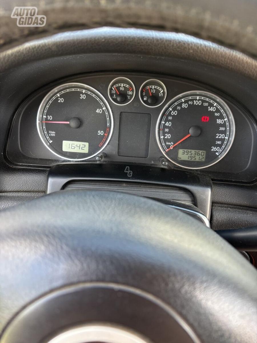 Pelēks Volkswagen Passat 2001 Viļņa, ar dzinēja tilpumu 1.90 L un nobraukumu 400 tūkst. km par 1200 €, foto 9 vietnē AUTOMOTO.COM.LV
