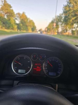 Pelēks Volkswagen Passat 2001 Viļņa, ar dzinēja tilpumu 1.90 L un nobraukumu 331 tūkst. km par 1360 €, foto 7 vietnē AUTOMOTO.COM.LV
