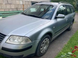 Grey Volkswagen Passat 2001 in Kaunas, with an engine capacity of 1.90 L and mileage of 278 thousand km for 900 €, photo 3 on AUTOMOTO.COM.LV
