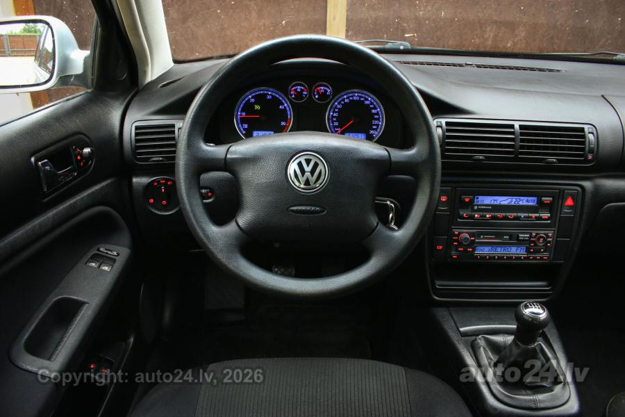 Grey Volkswagen Passat 2001 in Viljandi, with an engine capacity of 1.90 L and mileage of 212 thousand km for 3690 €, photo 7 on AUTOMOTO.COM.LV
