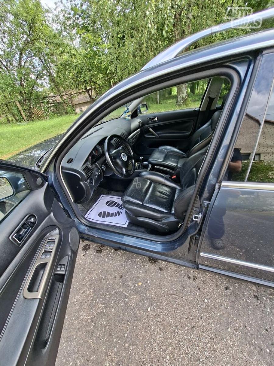 Grey Volkswagen Passat 2001 in Marijampole, with an engine capacity of 1.90 L and mileage of 39 thousand km for 2850 €, photo 17 on AUTOMOTO.COM.LV