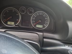 Grey Volkswagen Passat 2001 in Marijampole, with an engine capacity of 1.90 L and mileage of 39 thousand km for 2850 €, photo 18 on AUTOMOTO.COM.LV