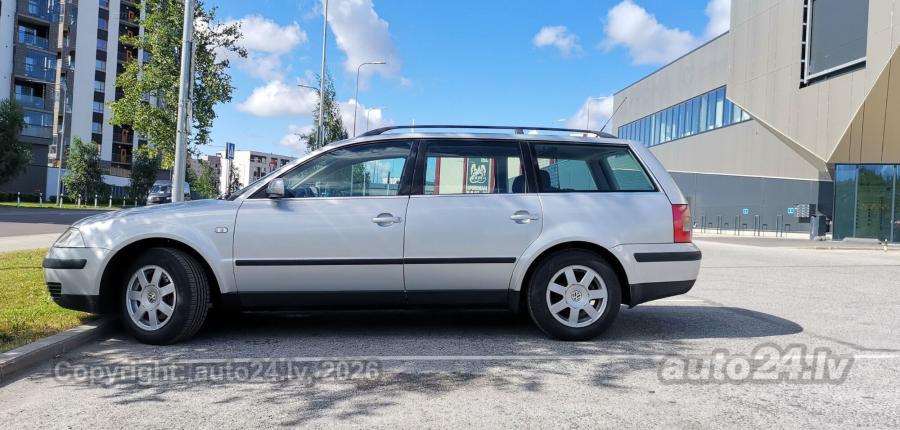 Pelēks Volkswagen Passat 2001 Tallina, ar dzinēja tilpumu 1.90 L un nobraukumu 214 tūkst. km par 4850 €, foto 4 vietnē AUTOMOTO.COM.LV