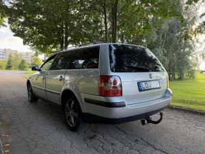 Grey Volkswagen Passat 2001 in Plunge, with an engine capacity of 1.90 L and mileage of 234 thousand km for 1700 €, photo  on AUTOMOTO.COM.LV