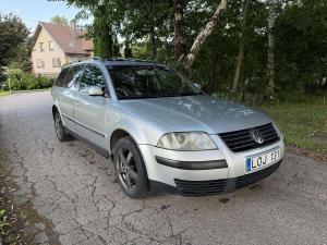 Grey Volkswagen Passat 2001 in Plunge, with an engine capacity of 1.90 L and mileage of 234 thousand km for 1700 €, photo 4 on AUTOMOTO.COM.LV