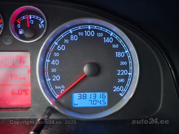 Pelēks Volkswagen Passat 2002 Paide, ar dzinēja tilpumu 1.90 L un nobraukumu 382 tūkst. km par 1250 €, foto 11 vietnē AUTOMOTO.COM.LV